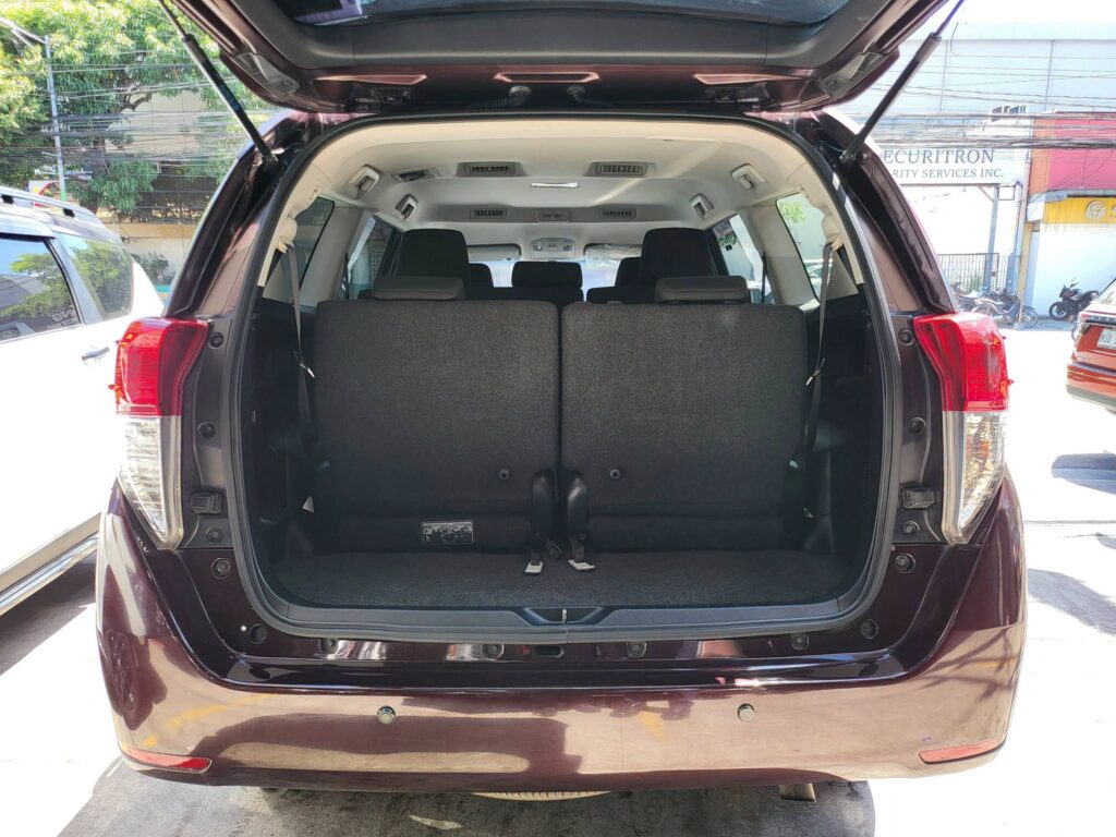 2021 Toyota Innova 2.8 E 62K KM Casa Maintained A/T – Car Empire